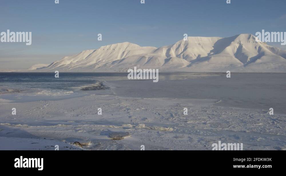 Svalbard mountains Stock Videos & Footage - HD and 4K Video Clips - Alamy