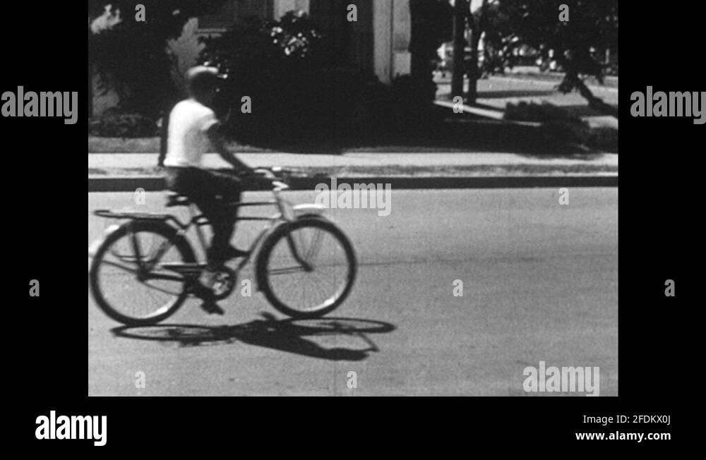 Bicycle stop sign Stock Videos & Footage - HD and 4K Video Clips - Alamy