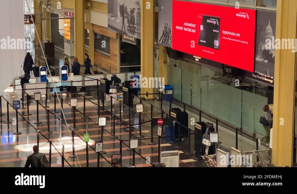 Tsa checkpoint Stock Videos & Footage - HD and 4K Video Clips - Alamy