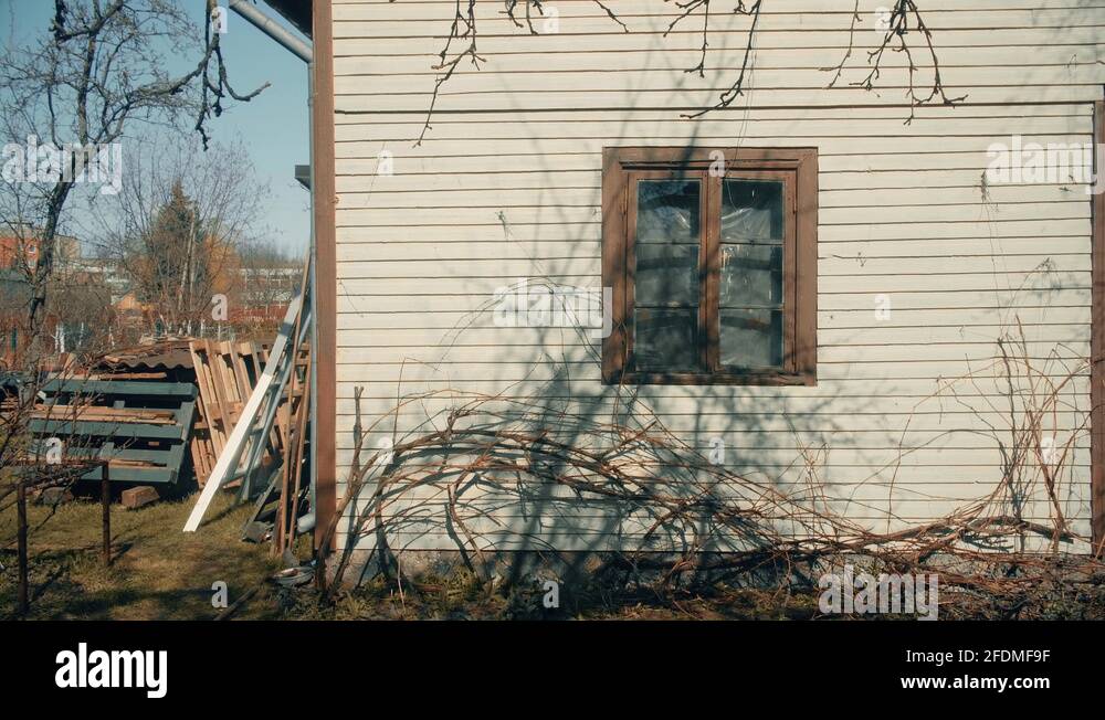 The shed building Stock Videos & Footage - HD and 4K Video Clips - Alamy