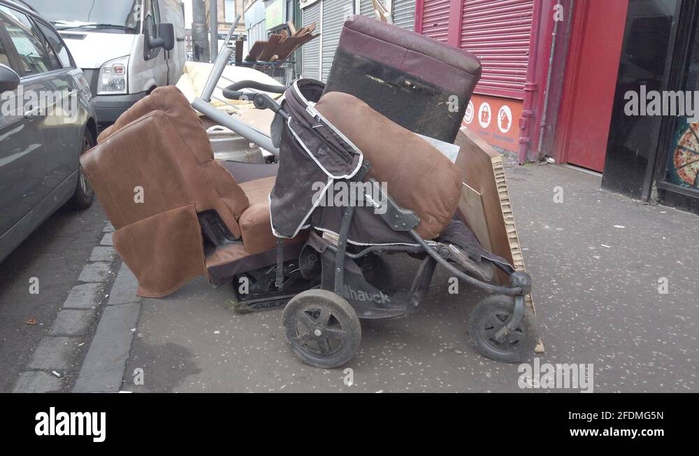 Busy pavement Stock Videos & Footage - HD and 4K Video Clips - Alamy