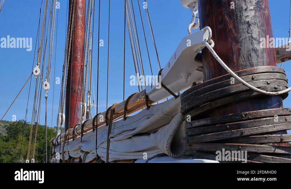 Mast boom rigging Stock Videos & Footage - HD and 4K Video Clips - Alamy