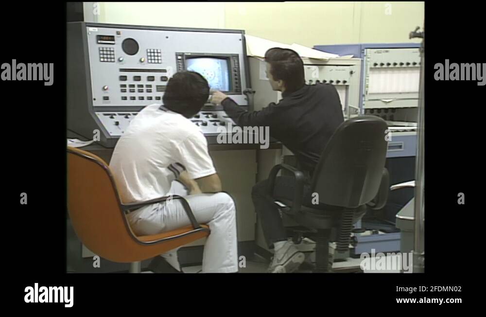 Point screen Stock Videos & Footage - HD and 4K Video Clips - Alamy