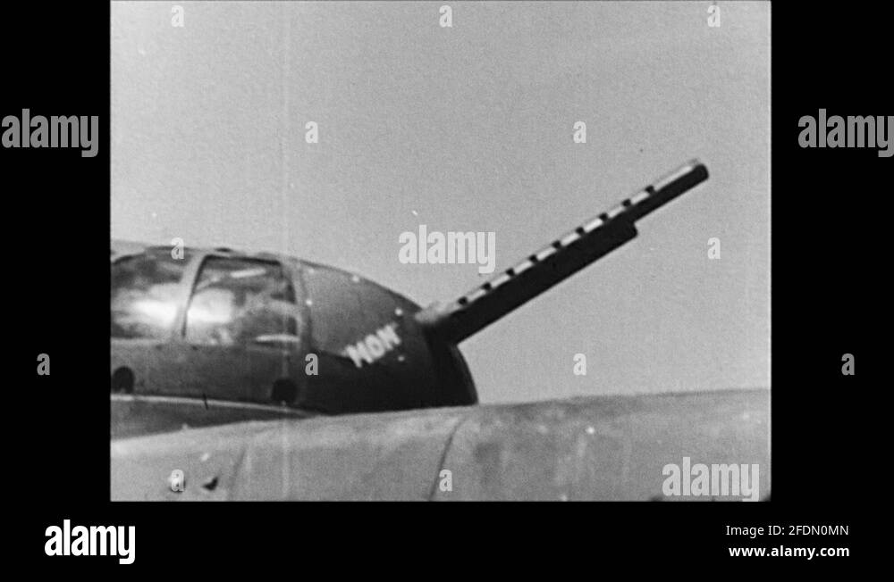 Tail guns Stock Videos & Footage - HD and 4K Video Clips - Alamy