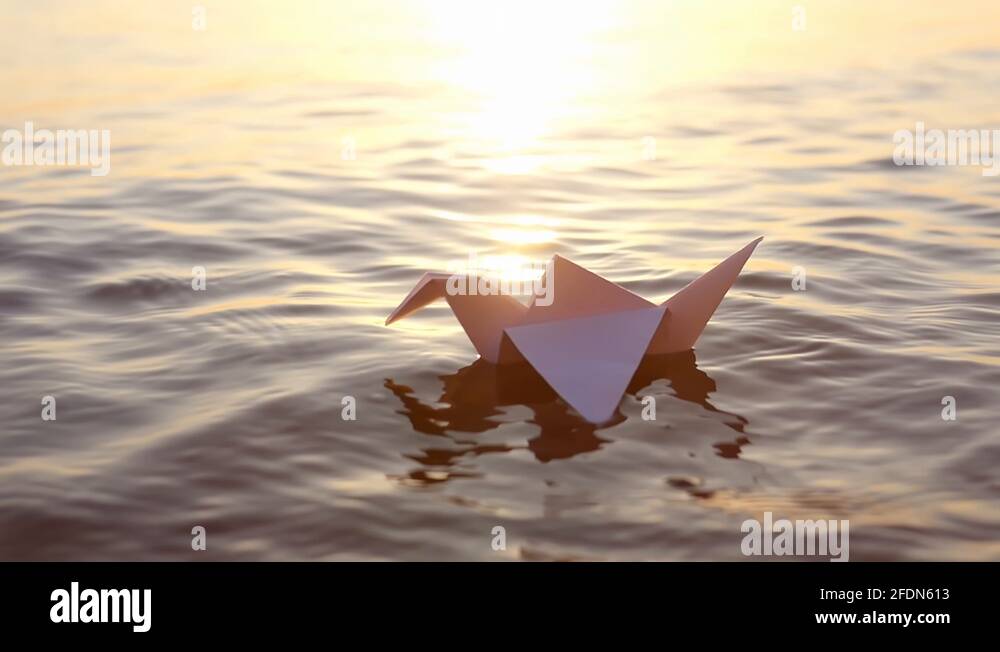 Sasaki sadako origami Stock Videos & Footage - HD and 4K Video Clips ...