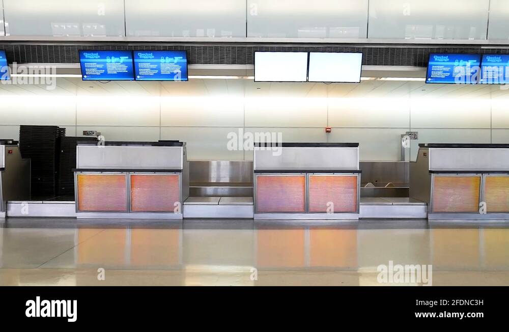 Airport terminal b Stock Videos & Footage - HD and 4K Video Clips - Alamy