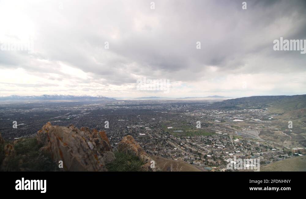 Sky valley overlook Stock Videos & Footage - HD and 4K Video Clips - Alamy