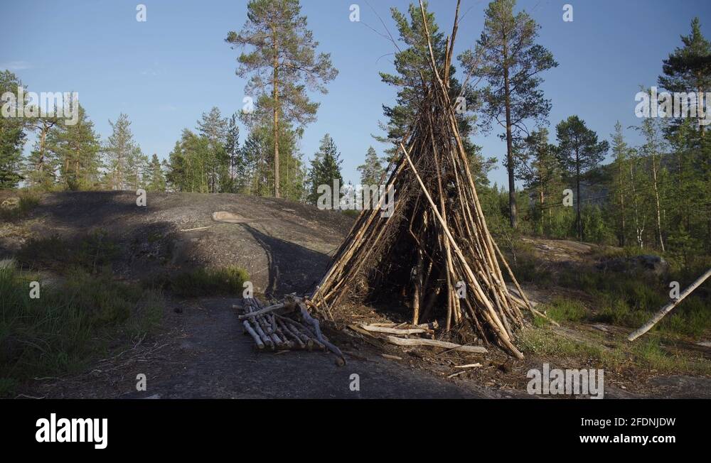 Tipi in woods Stock Videos & Footage - HD and 4K Video Clips - Alamy