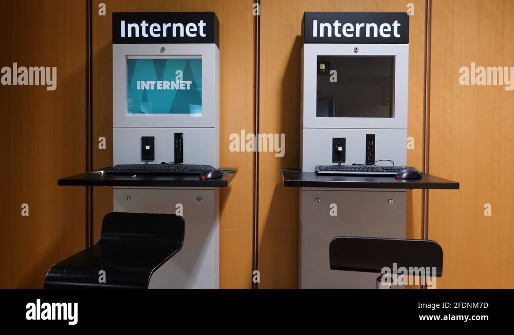 Internet facilities Stock Videos & Footage - HD and 4K Video Clips - Alamy