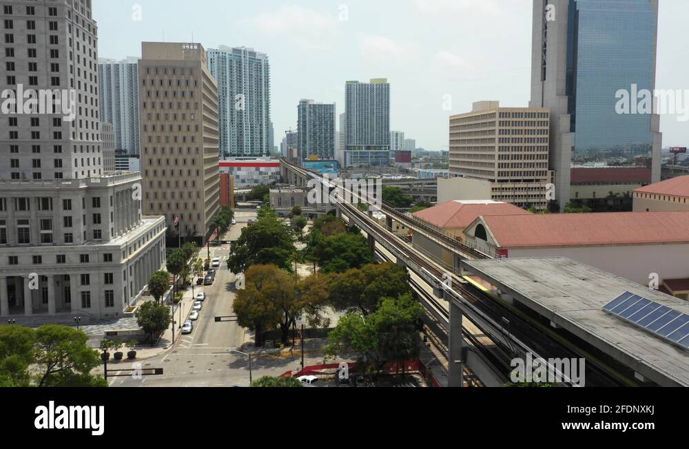 Downtown line Stock Videos & Footage - HD and 4K Video Clips - Alamy
