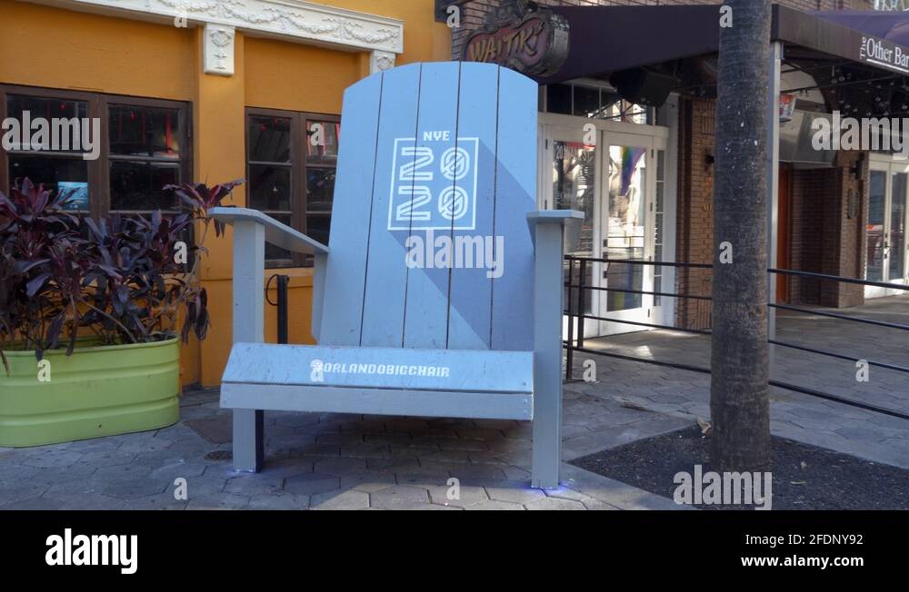 Huge chair Stock Videos & Footage - HD and 4K Video Clips - Alamy