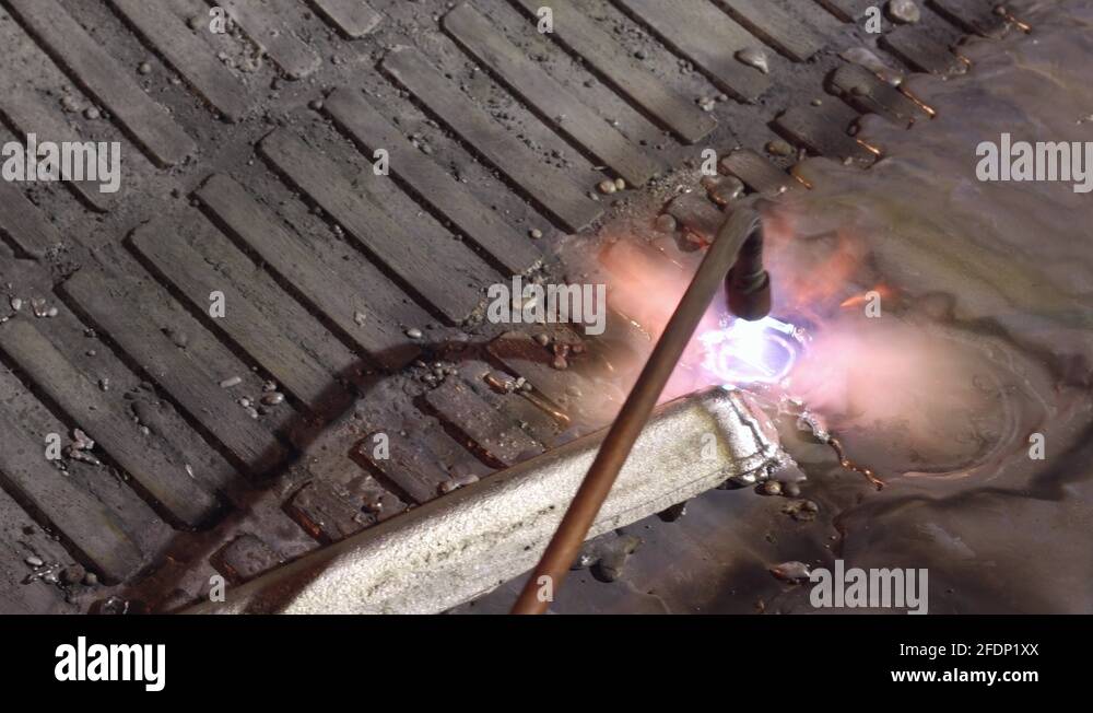 Surface welding Stock Videos & Footage - HD and 4K Video Clips - Alamy