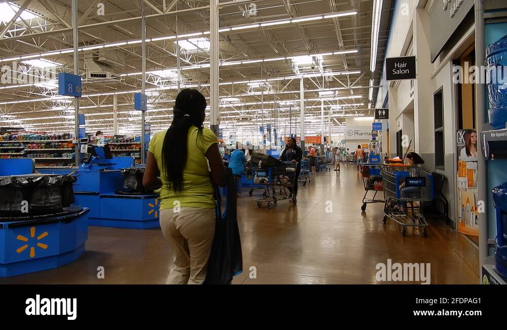 Walmart checkout Stock Videos & Footage - HD and 4K Video Clips - Alamy