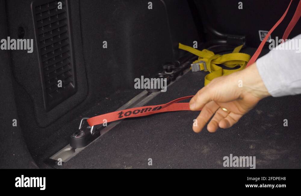 Car payload Stock Videos & Footage - HD and 4K Video Clips - Alamy