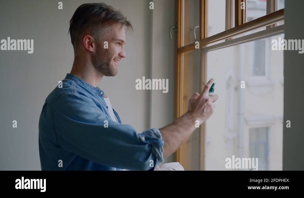 Self cleaning window Stock Videos & Footage - HD and 4K Video Clips - Alamy