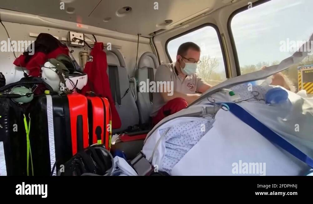 Resuscitation car Stock Videos & Footage - HD and 4K Video Clips - Alamy