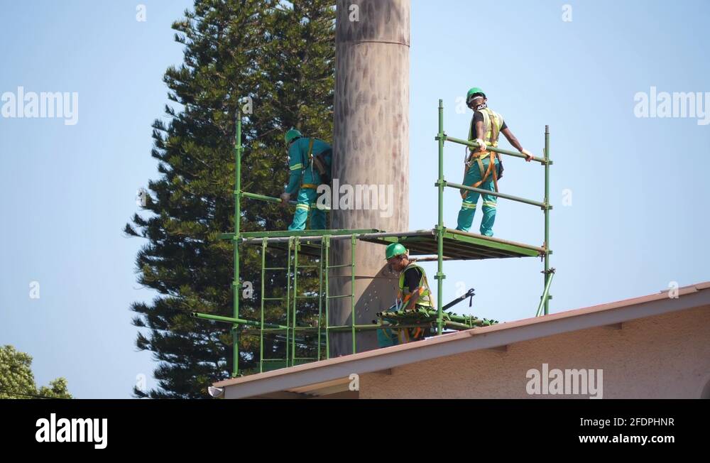 Mobile scaffolding Stock Videos & Footage - HD and 4K Video Clips - Alamy