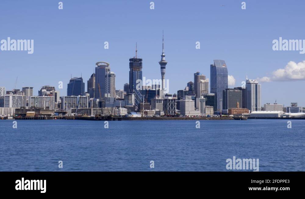 Commercial bay tower Stock Videos & Footage - HD and 4K Video Clips - Alamy