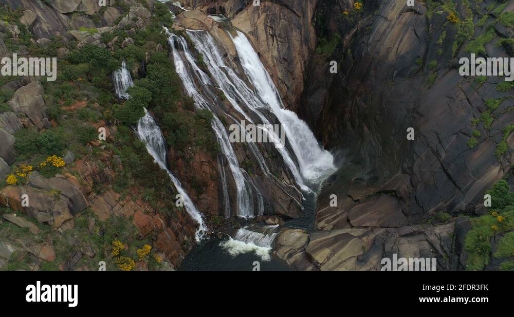 Magnificent waterfalls Stock Videos & Footage - HD and 4K Video Clips ...