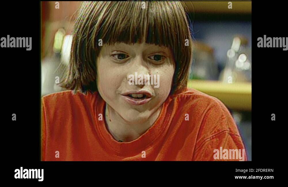 2000s: kids on computer learning about National Gallery of Young ...