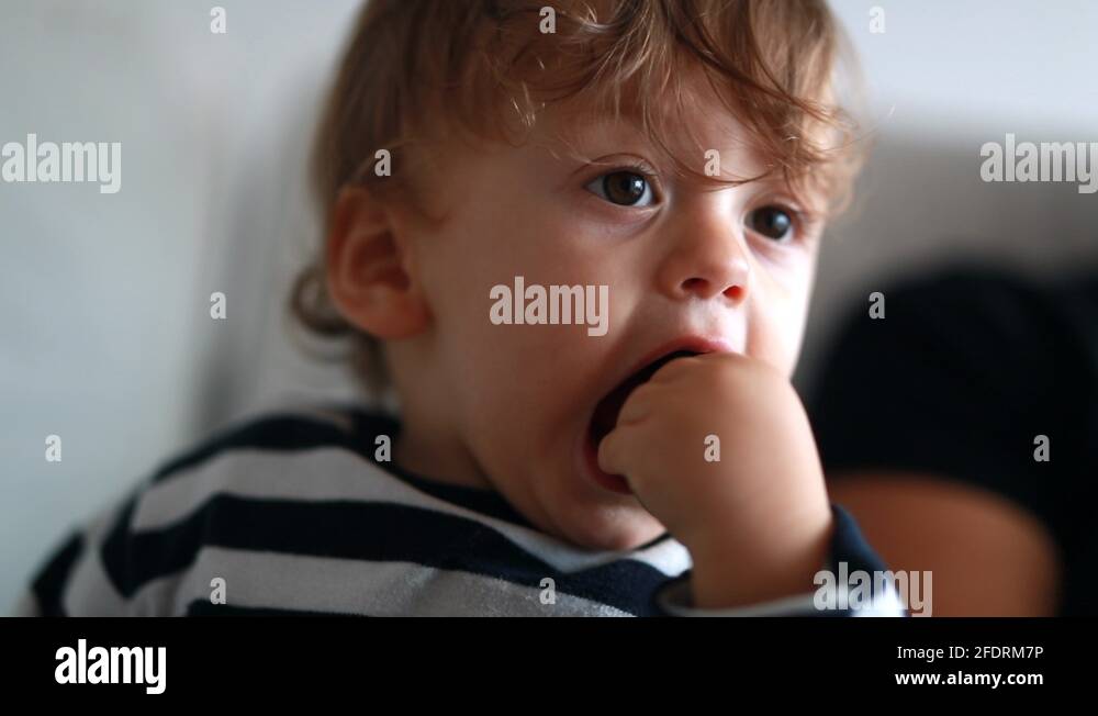 Child blowing up balloon Stock Videos & Footage - HD and 4K Video Clips ...