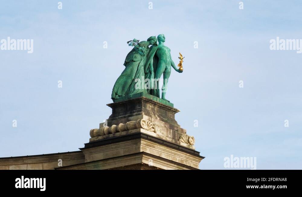 Knowledge statue Stock Videos & Footage - HD and 4K Video Clips - Alamy