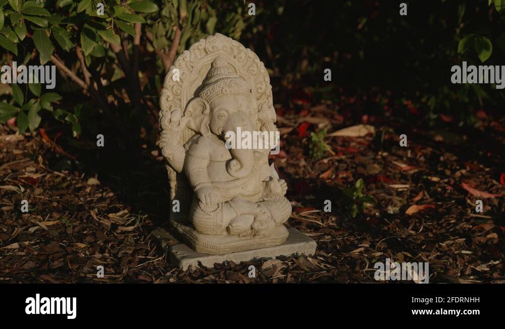 Ganesh stone statue Stock Videos & Footage - HD and 4K Video Clips - Alamy