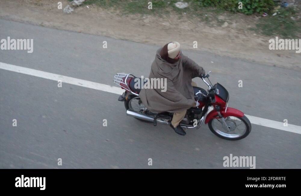 Turban helmet Stock Videos & Footage - HD and 4K Video Clips - Alamy