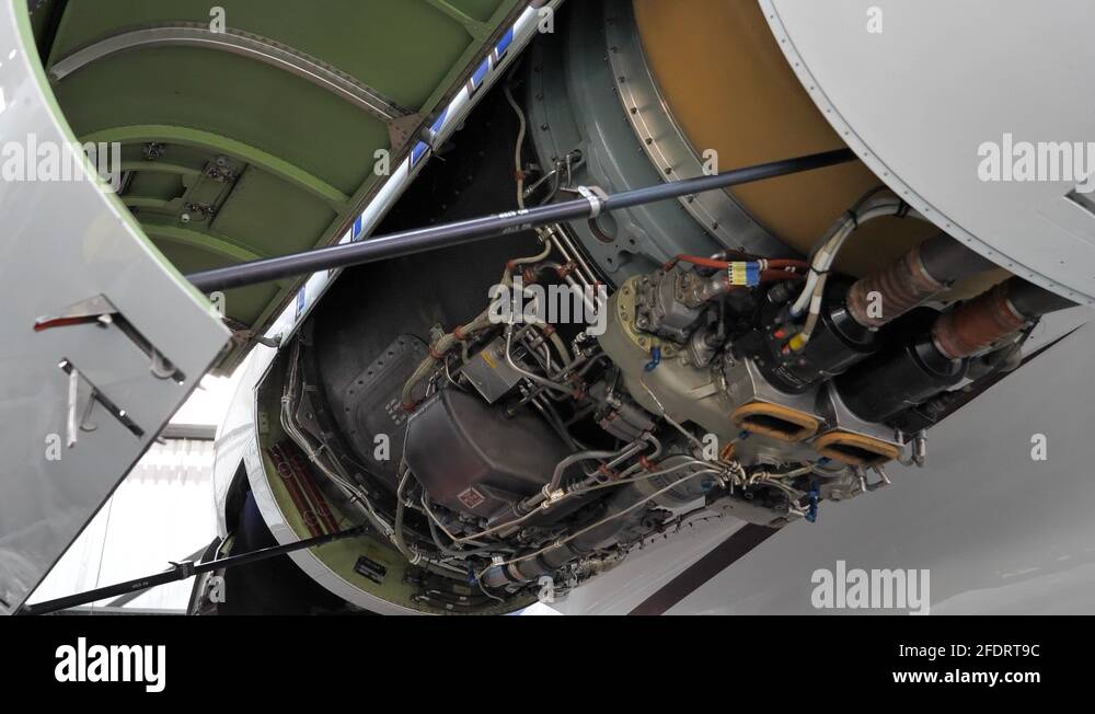 Aircraft engine inspection Stock Videos & Footage - HD and 4K Video ...