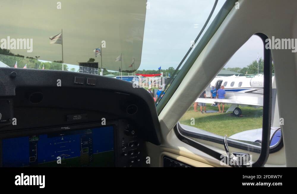 Airplane cockpit window Stock Videos & Footage - HD and 4K Video Clips ...