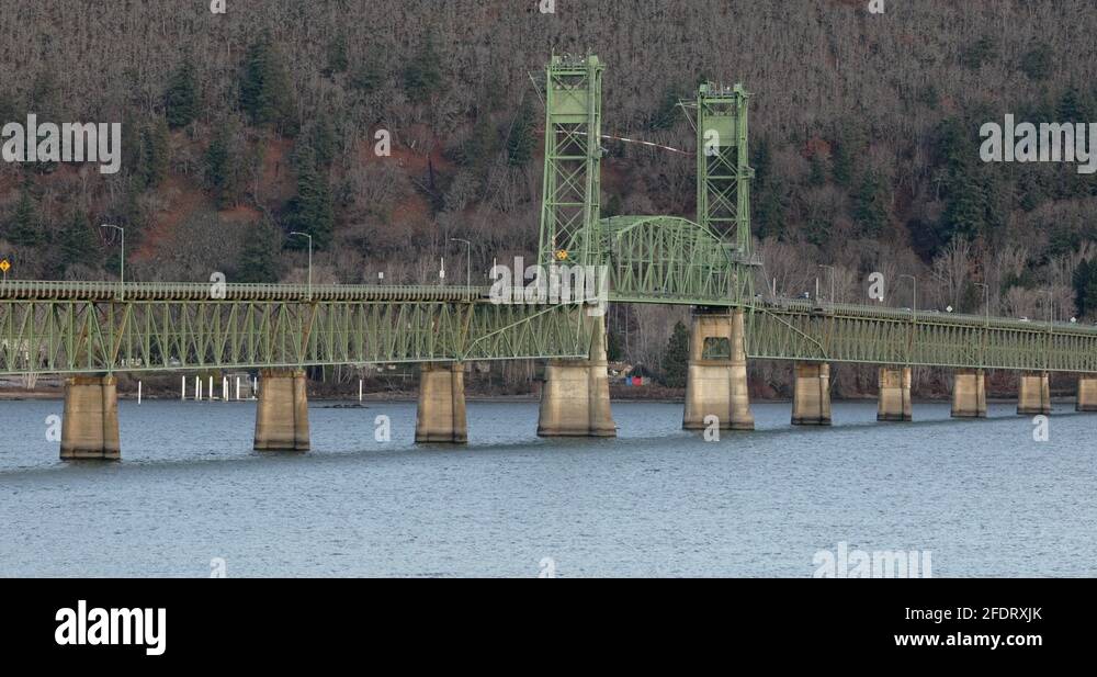 Hood bridge Stock Videos & Footage - HD and 4K Video Clips - Alamy