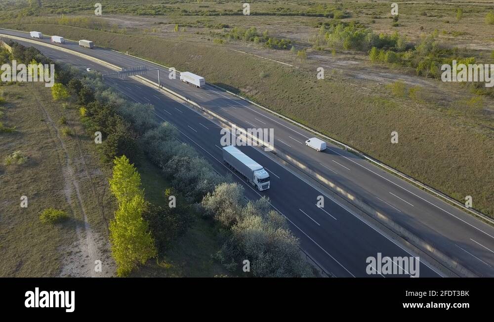 Highway curve cars Stock Videos & Footage - HD and 4K Video Clips - Alamy