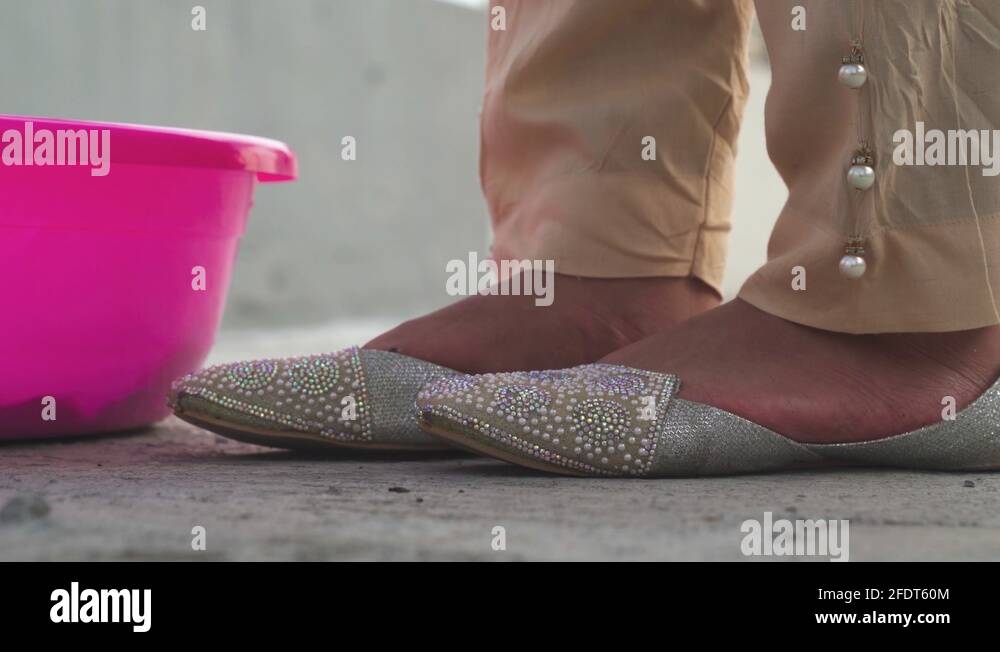 Female feet cloth Stock Videos & Footage - HD and 4K Video Clips - Alamy