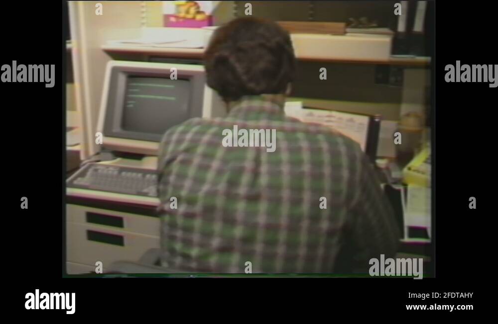 Computer terminal 1980s Stock Videos & Footage - HD and 4K Video Clips ...