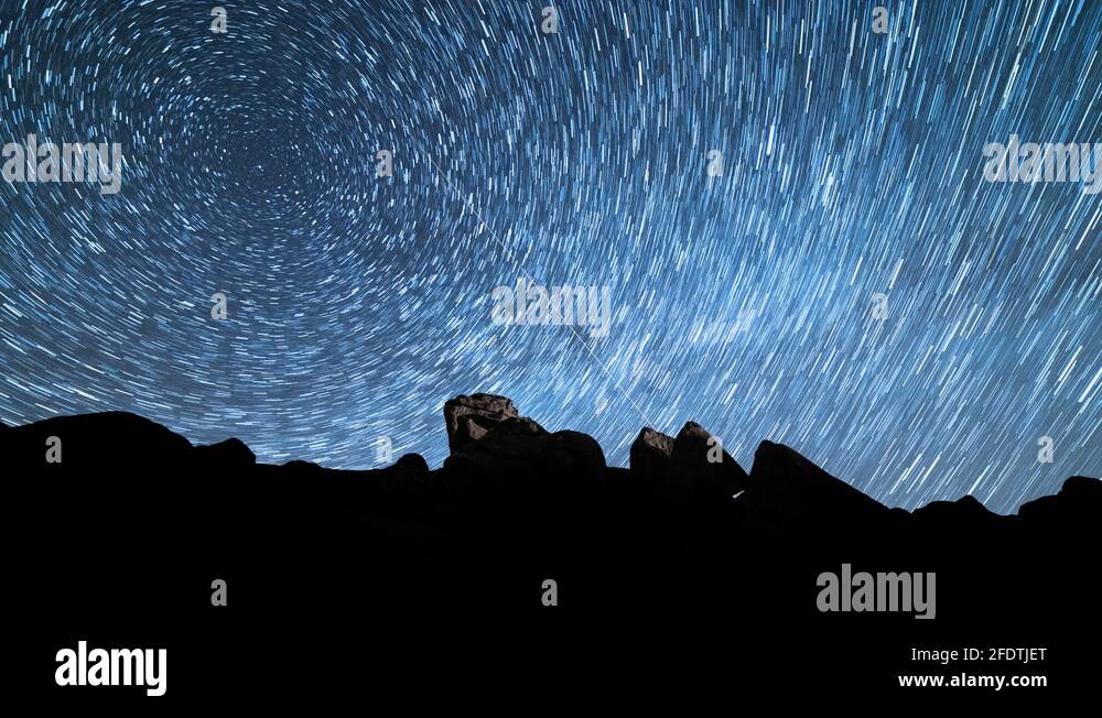 Light painting in the sky Stock Videos & Footage - HD and 4K Video ...