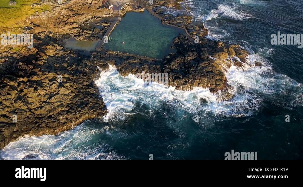 Kiama rock pool Stock Videos & Footage - HD and 4K Video Clips - Alamy