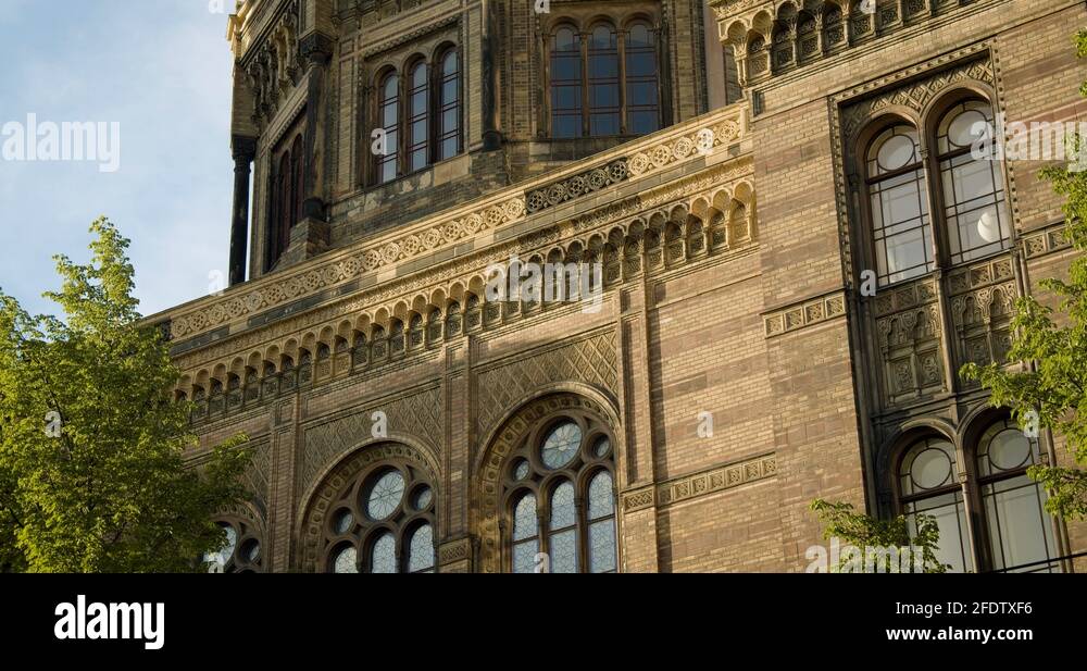 Synagogue spring Stock Videos & Footage - HD and 4K Video Clips - Alamy