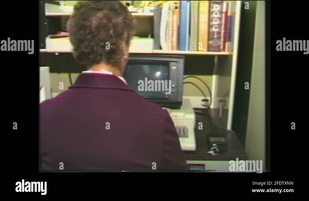 Using computer 1980s Stock Videos & Footage - HD and 4K Video Clips - Alamy