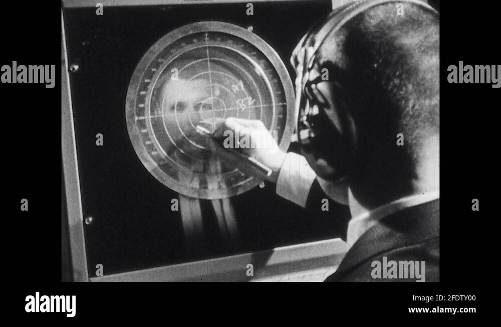 1960s: Test air controller handles the emergency of radar failure and ...