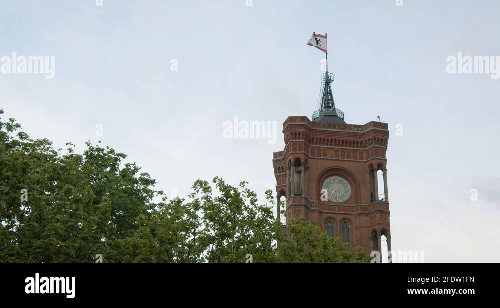 Berlin crest Stock Videos & Footage - HD and 4K Video Clips - Alamy