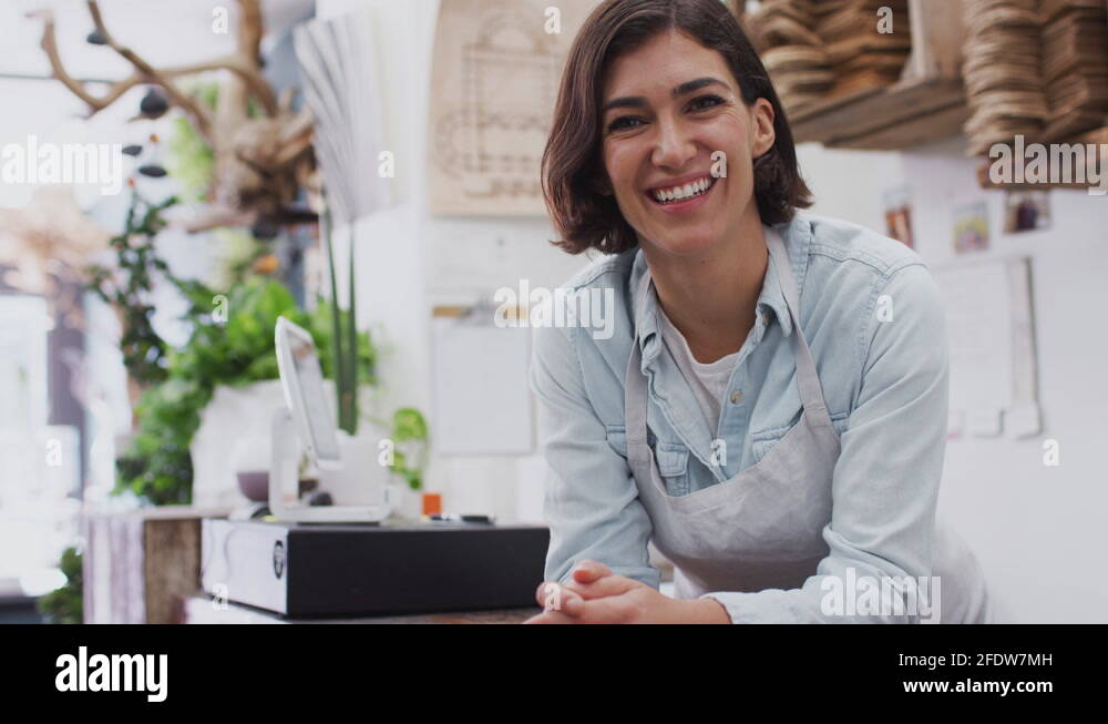 Sales assistant Stock Videos & Footage - HD and 4K Video Clips - Alamy