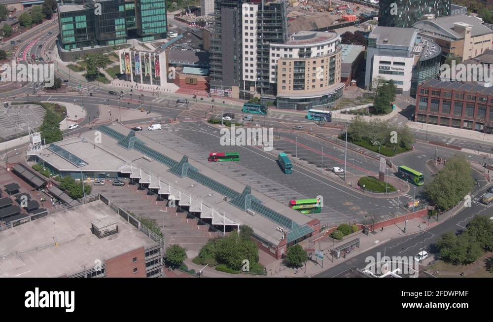 City centre bus Stock Videos & Footage - HD and 4K Video Clips - Alamy