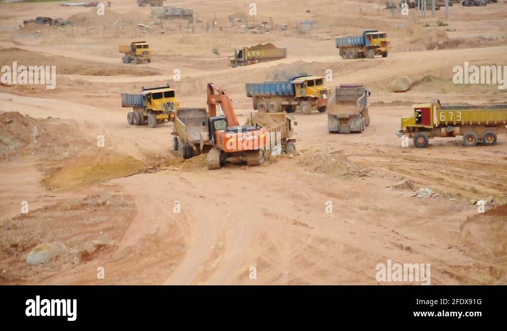 Backfill compaction Stock Videos & Footage - HD and 4K Video Clips - Alamy