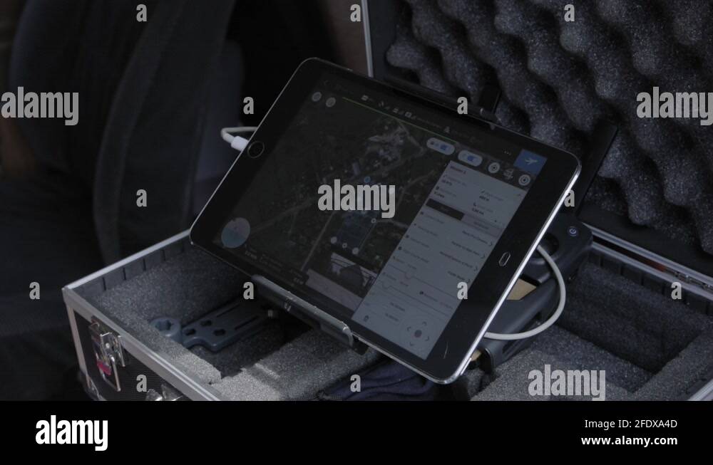 Usb controller Stock Videos & Footage - HD and 4K Video Clips - Alamy