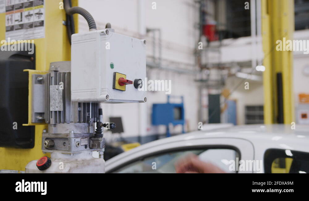 Raising car Stock Videos & Footage - HD and 4K Video Clips - Alamy