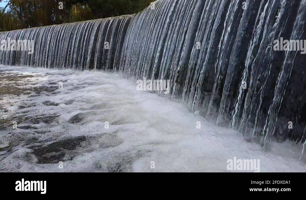 Pool dam Stock Videos & Footage - HD and 4K Video Clips - Alamy