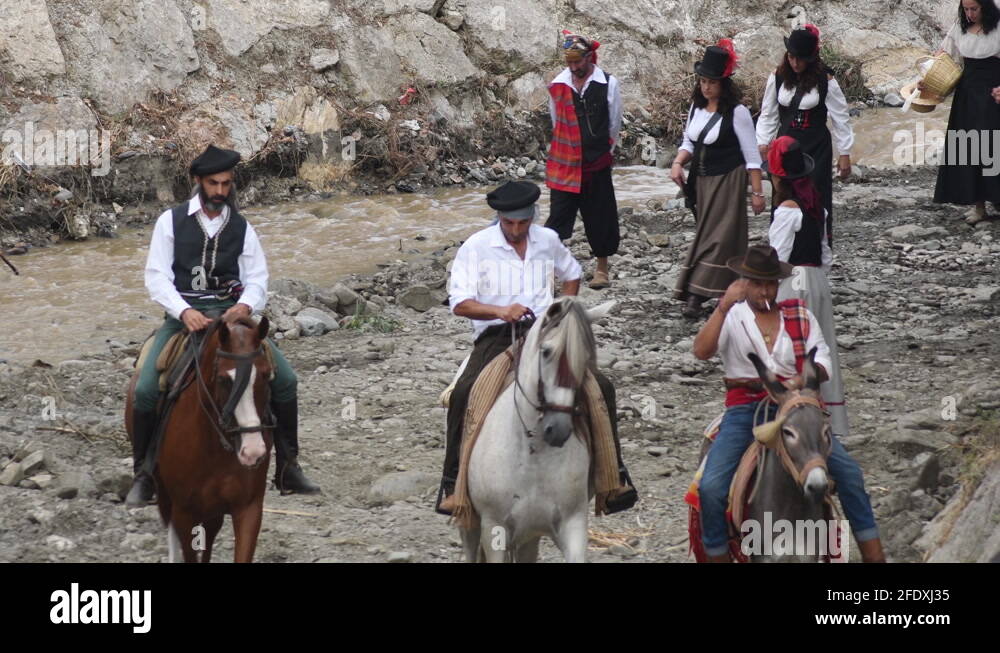 Bandit bandits Stock Videos & Footage - HD and 4K Video Clips - Alamy