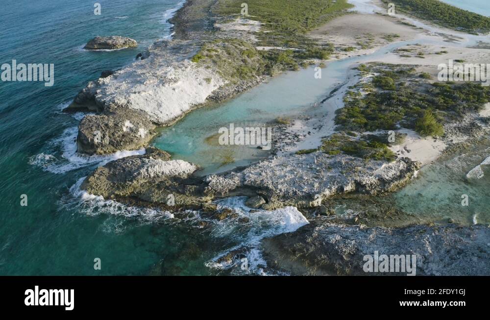 Horizontal tide pool Stock Videos & Footage - HD and 4K Video Clips - Alamy