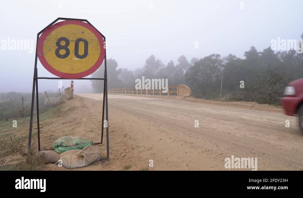 80km speed sign Stock Videos & Footage - HD and 4K Video Clips - Alamy