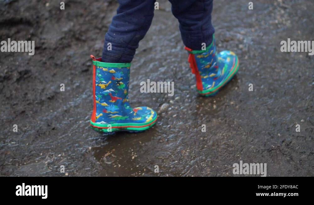 Muddy wellies Stock Videos & Footage - HD and 4K Video Clips - Alamy